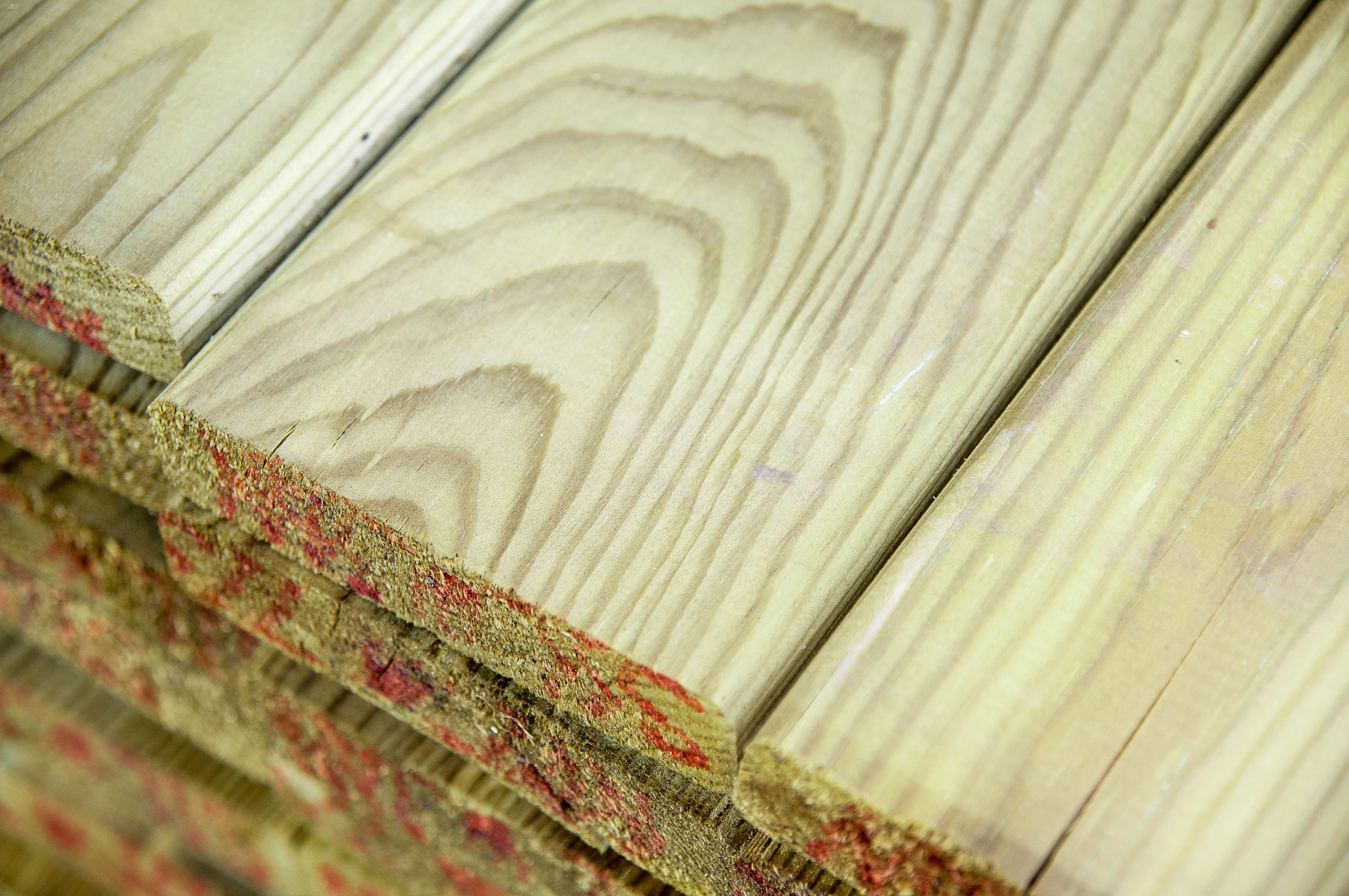 MADERA DE PINO TRATADA