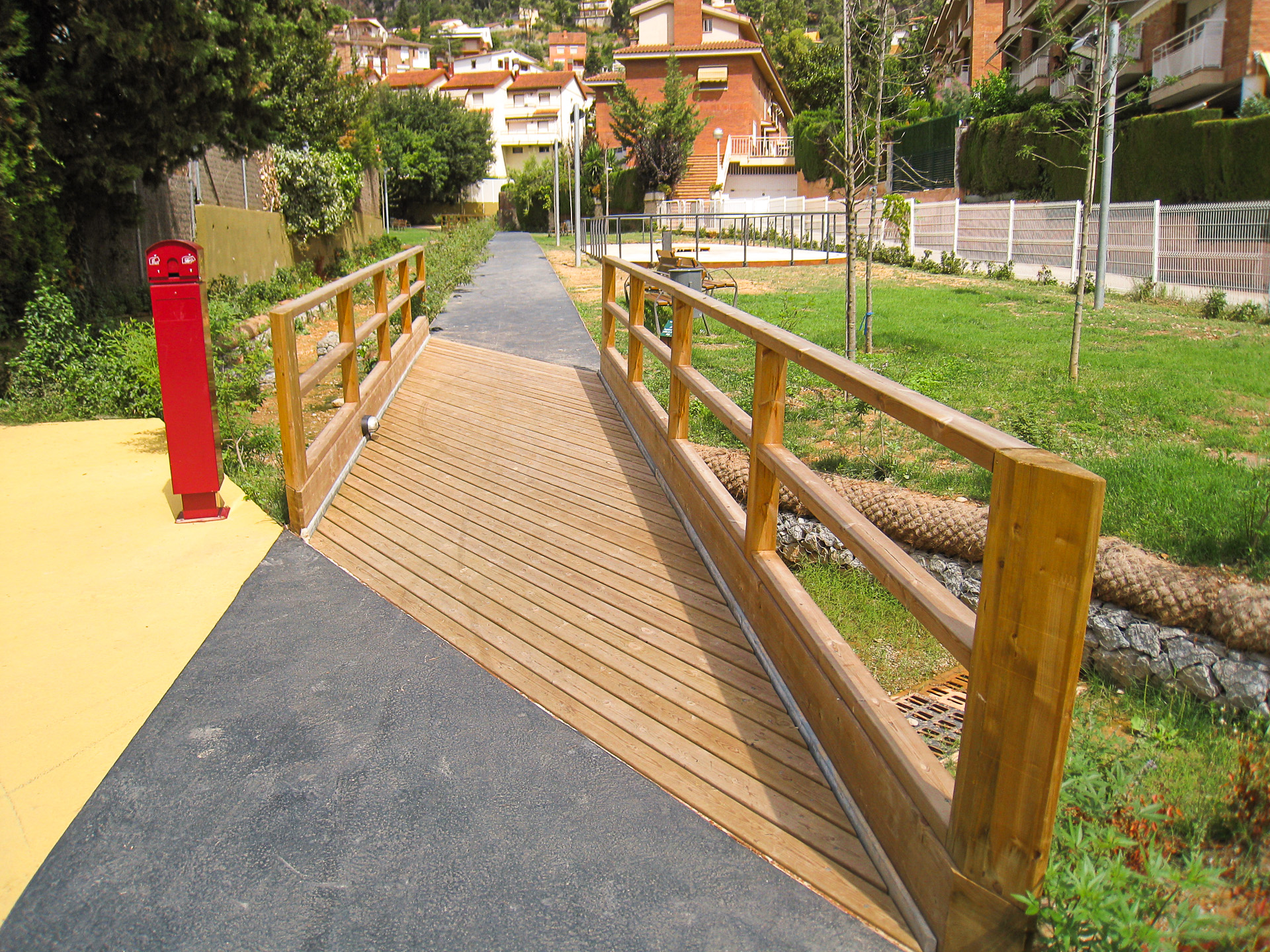 PUENTES Y PASARELAS